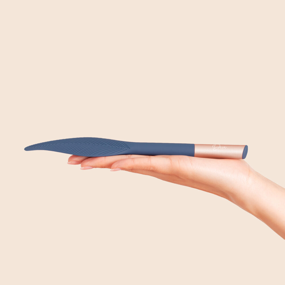 Feather Tickler | Vibrating Feather | Deia
